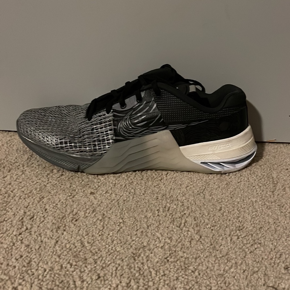 Nike Metcon 8 Amp Men's Dark Smoke Grey/Black-Smoke G… - Gem